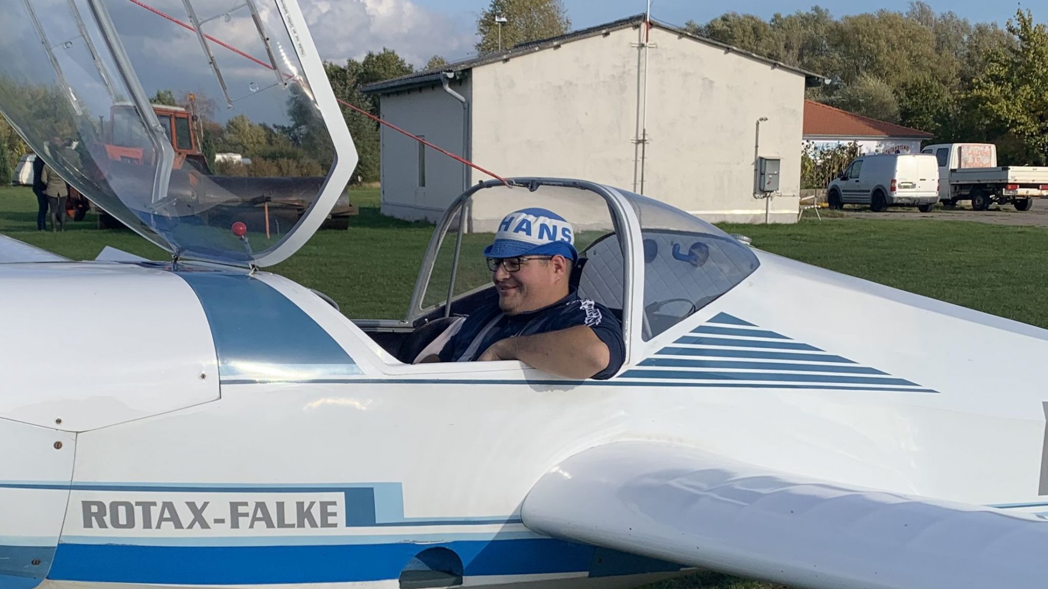 Fiete fliegt nun motorisiert – Fliegerclub Rostock e.V.